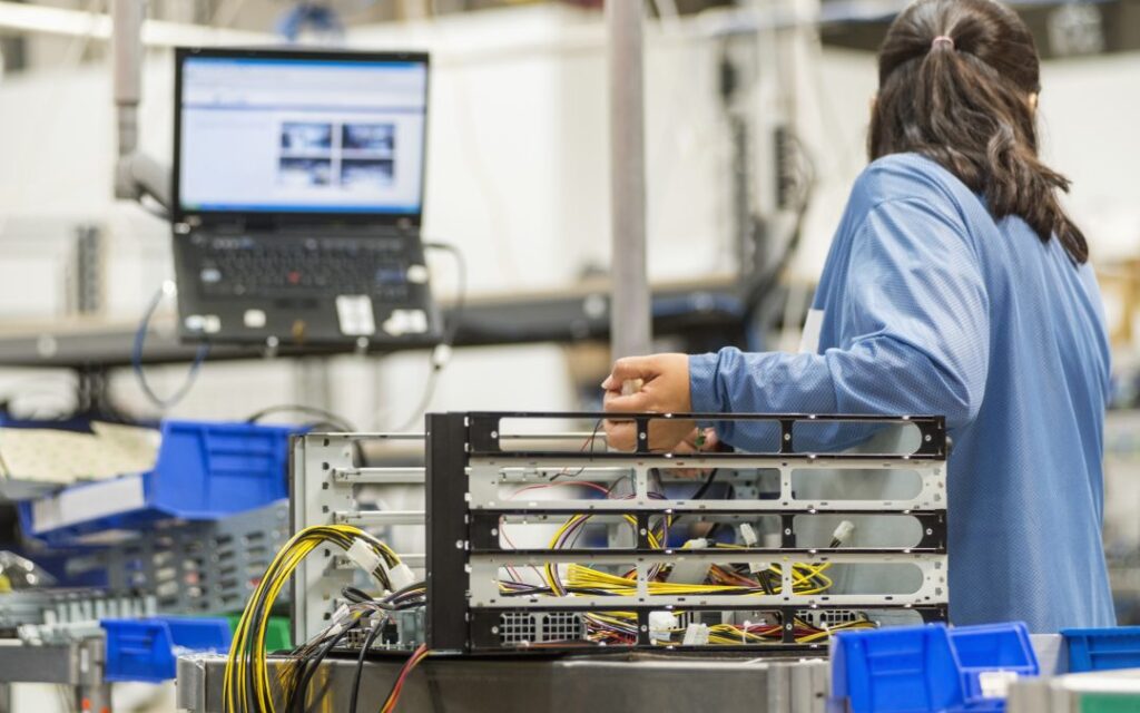 Vpc Part Two: Building A Custom 3-tier Vpc From Scratch - Accend ...